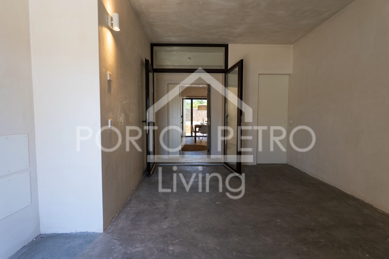 28 – Porto Petro Living